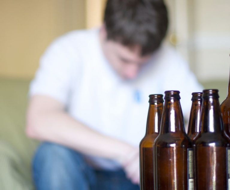 How Alcohol Affects the Body and Mind - Alcohol Awareness Month ...